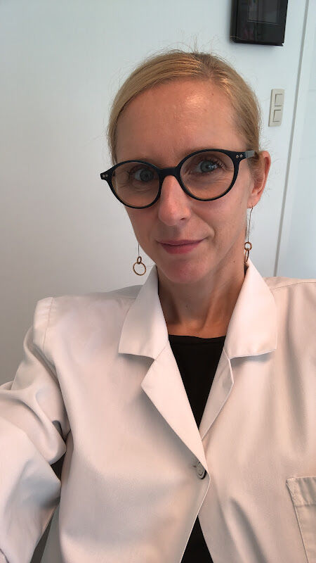 Dermatoloog Dr. Klaartje Kennes. www.dokterkennes.be - Zwarte ...